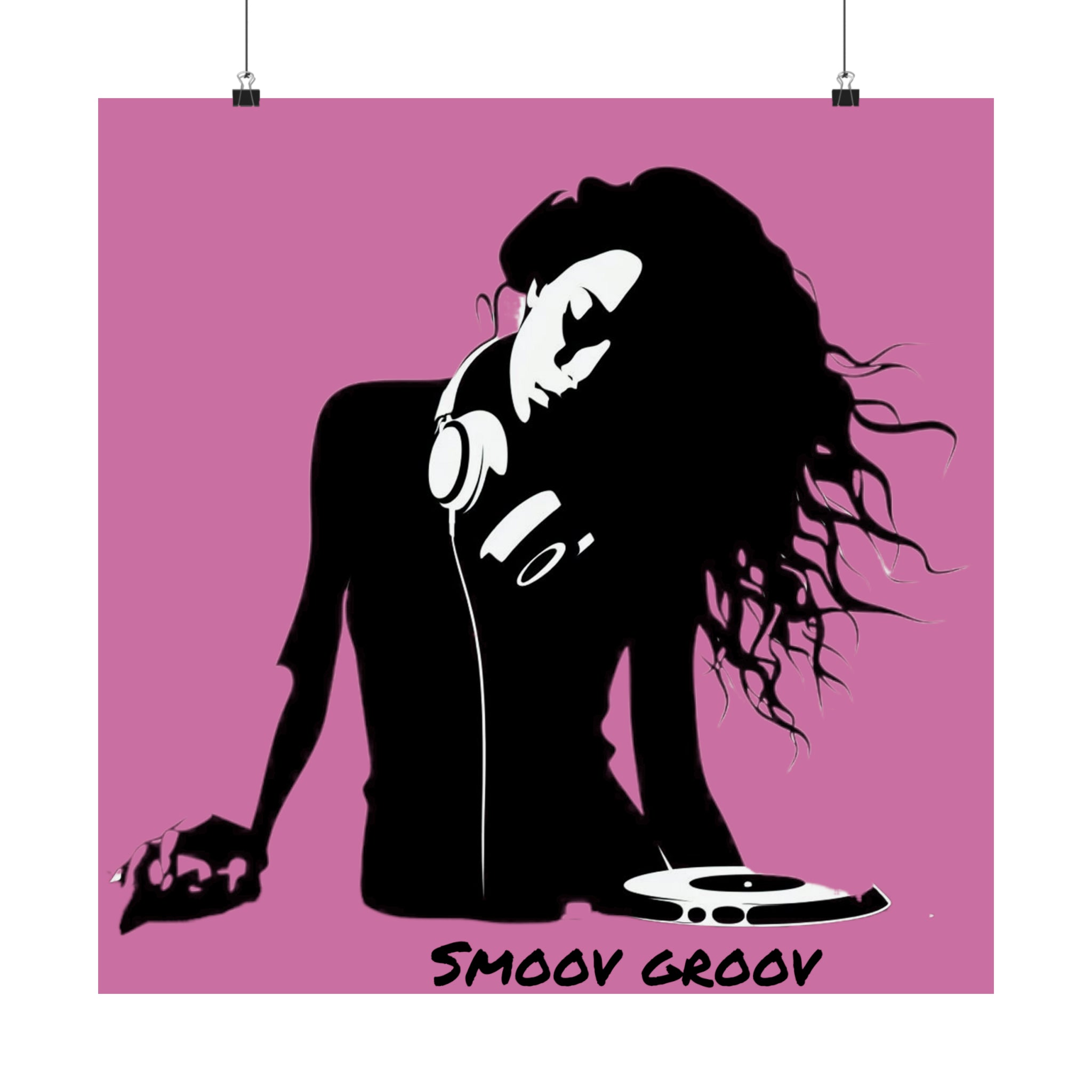 Smoove Groov Pink DJ Girl – Fuzzing Dog